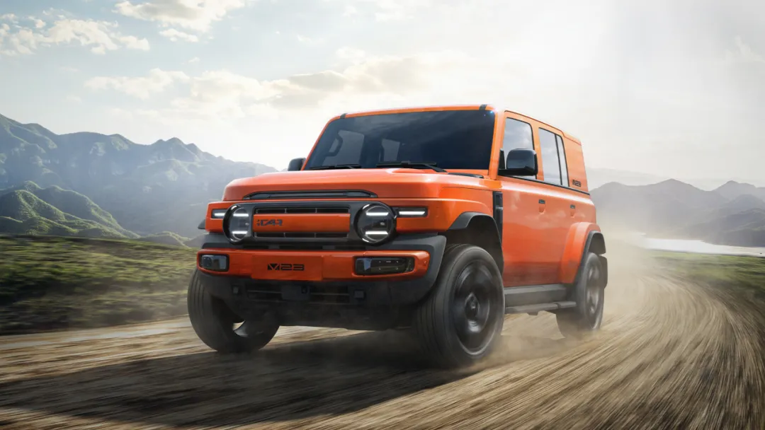 爆款车iCAR V23，上演了一出“重生之我抢了比亚迪的先手”的大戏。